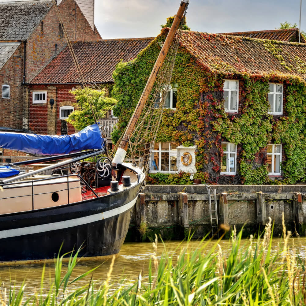 Important information about our Barges